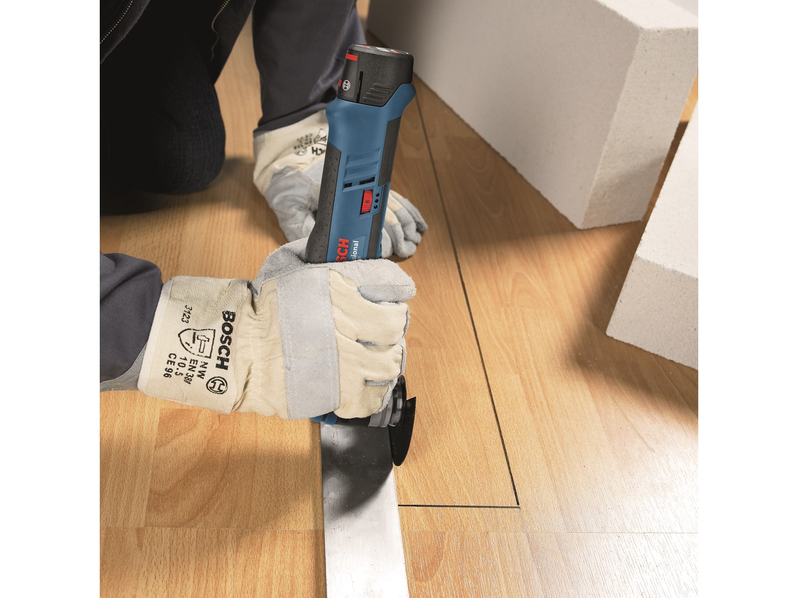Bosch Professional GOP 12V-28 | Billig