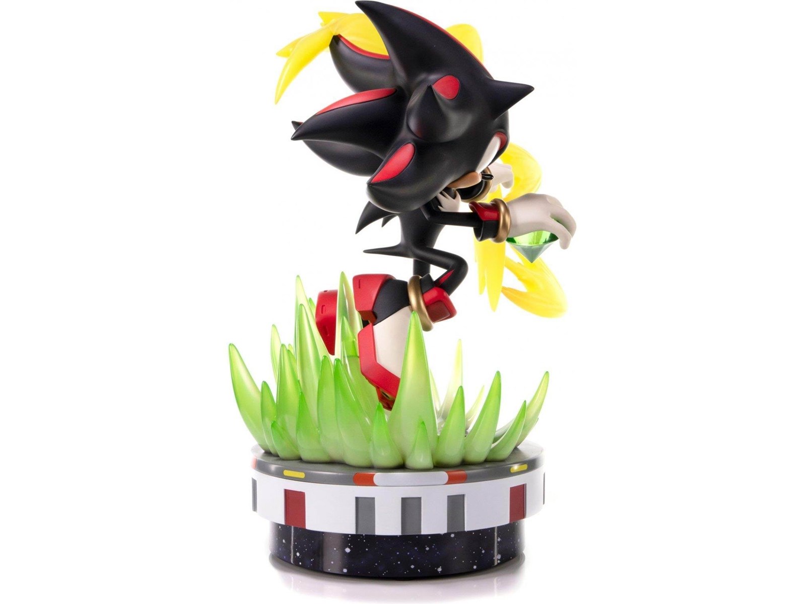 First 4 Figures - Sonic the Hedgehog Resin Painted Statue: Shadow the ...