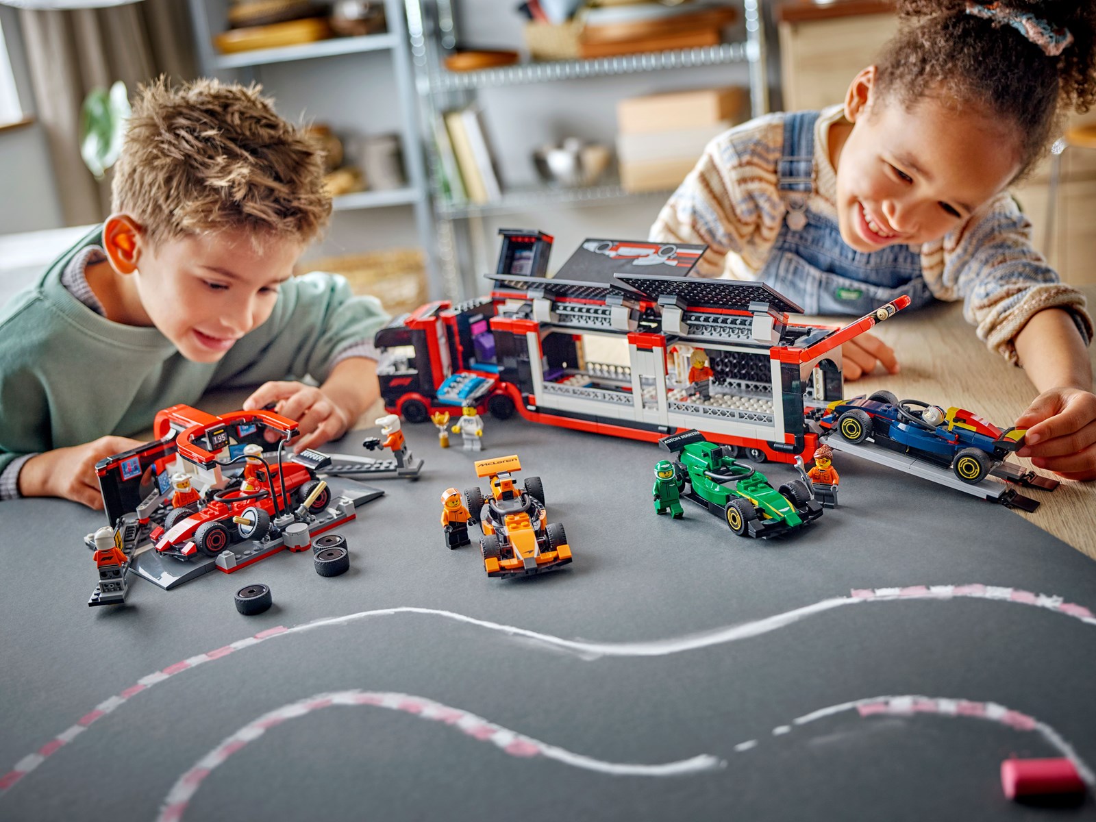 LEGO City 60442 F1®-kører med McLaren-racerbil | På lager | Billig