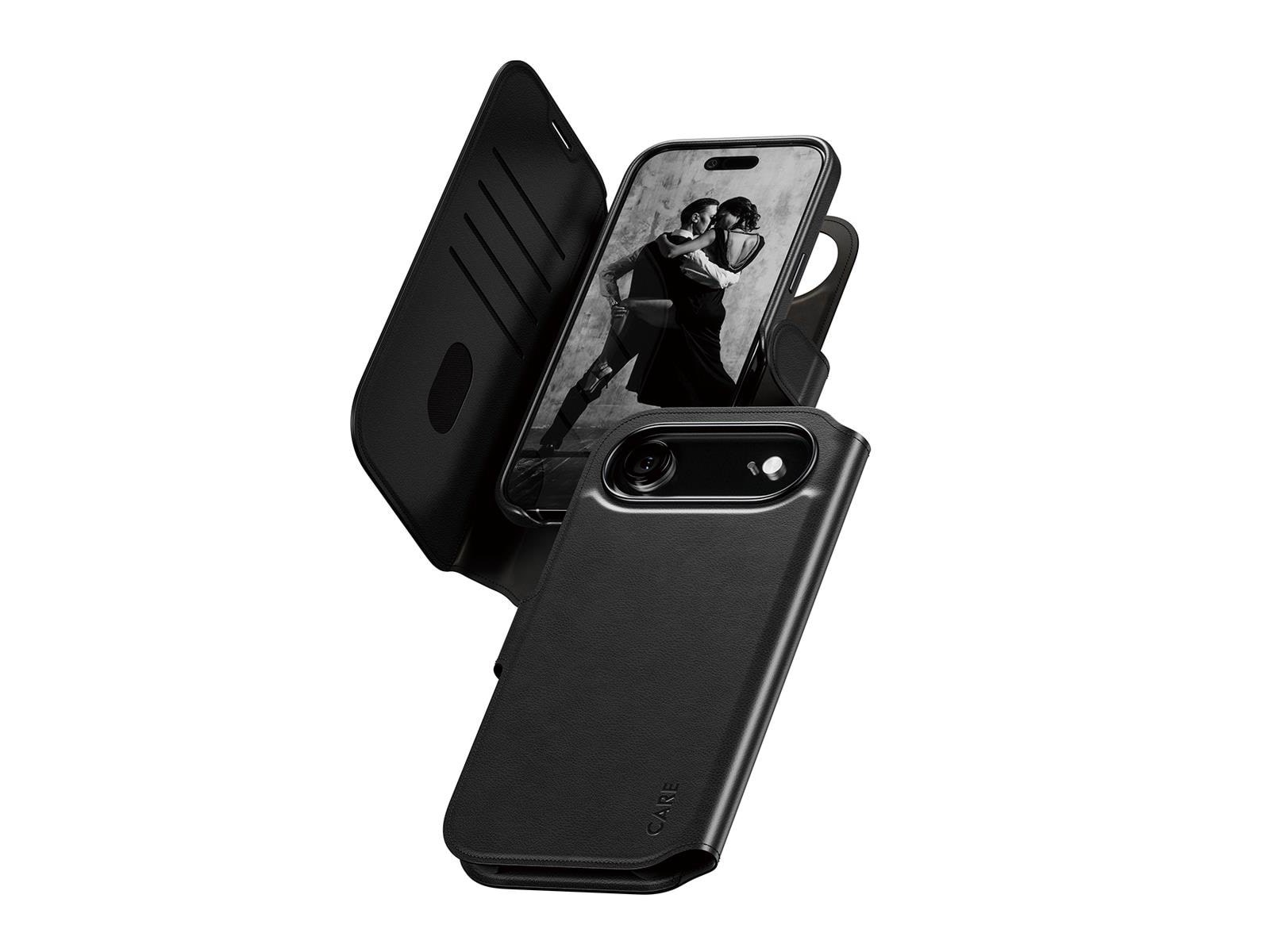 CARE by PanzerGlass Feature Case Tango Two-in-One Wallet w. MagSafe ...