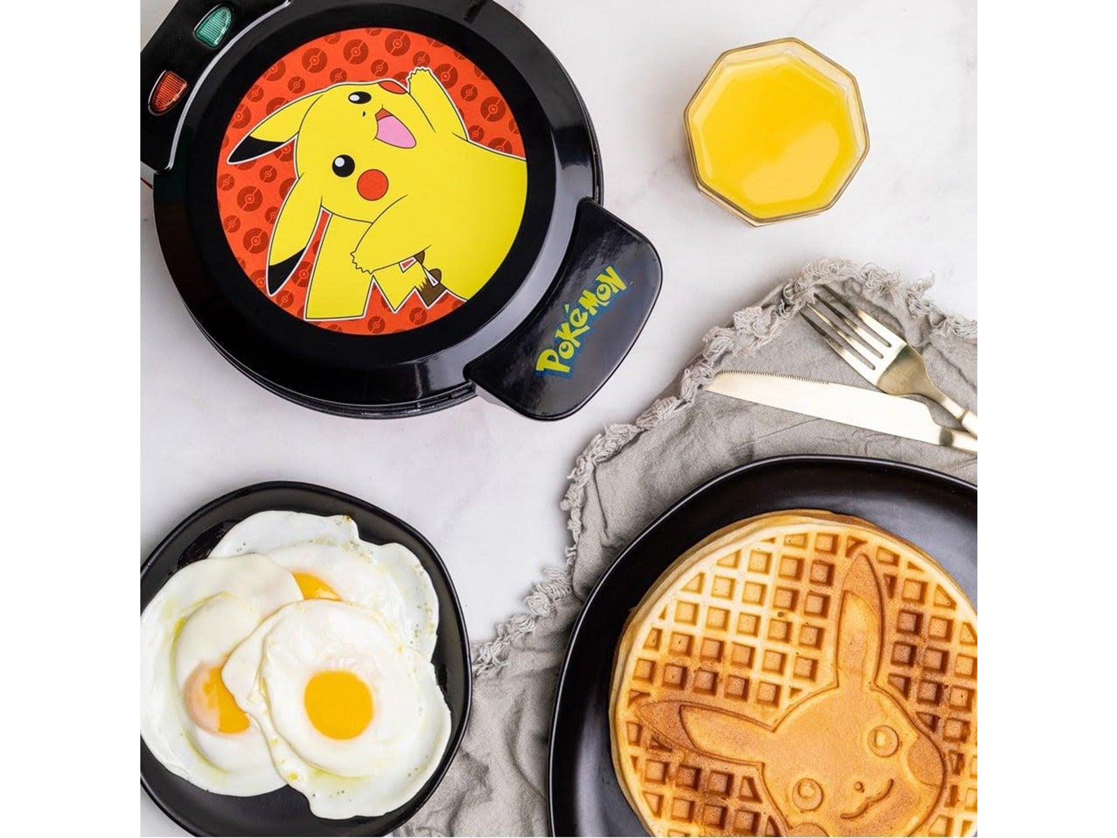 Uncanny Brands Vaffeljern Pokemon - Waffle Maker Pikachu | Billig
