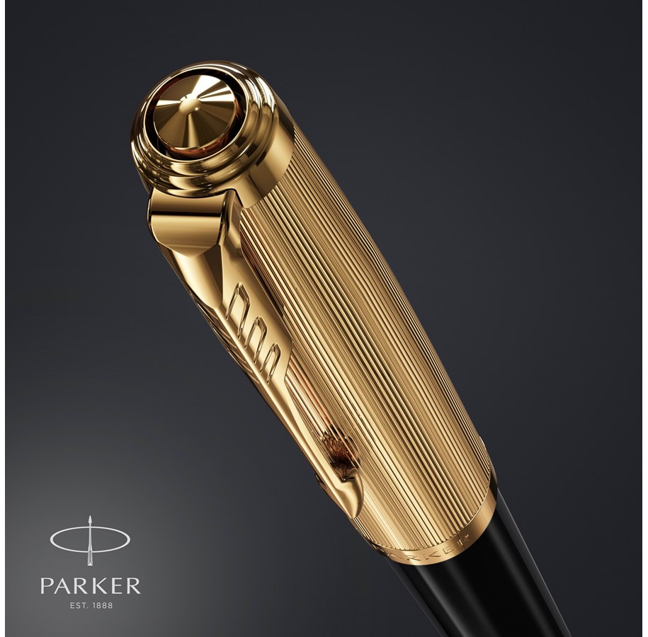 Parker 51-kuglepen | deluxe-sort cylinder med detaljer i guld | medium ...