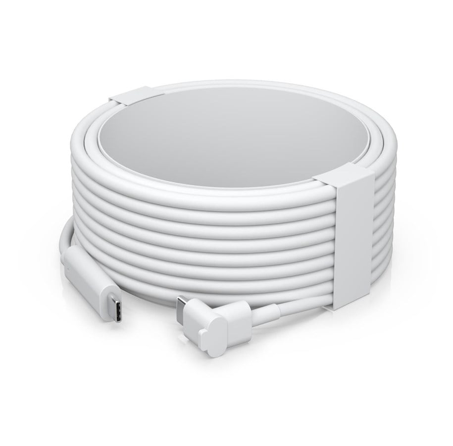 Ubiquiti 4.5M USB-C Cable Connects Camera G4/G6 Instant to a PoE source